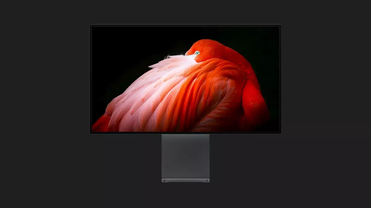 Monitor Pro Display XDR can be wiped only with a complete cloth 4062_0
