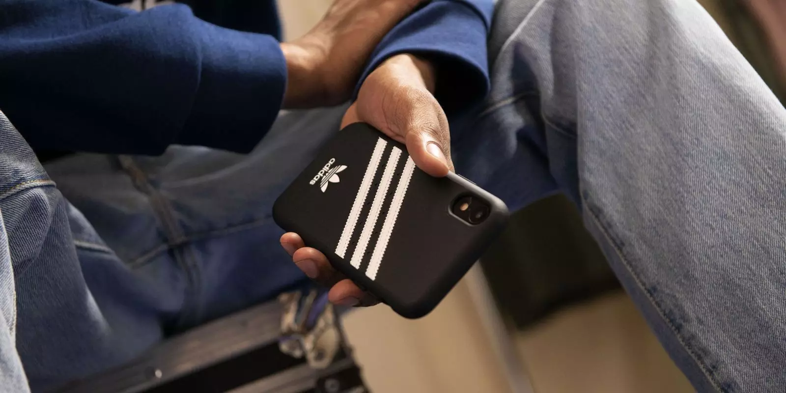 Fotoint: Adidas capas para iPhone 11 e iPhone 11 Pro