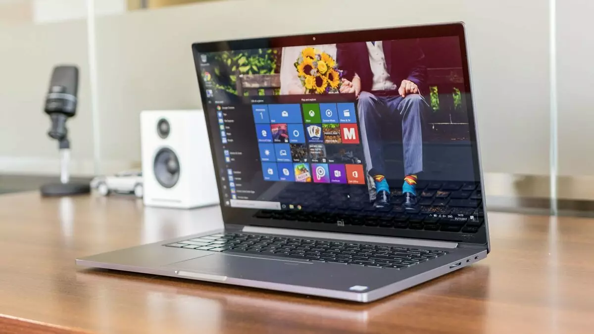 Xiaomi memperkenalkan laptop MI Notebook Pro 15.6 yang diperbarui 4418_0