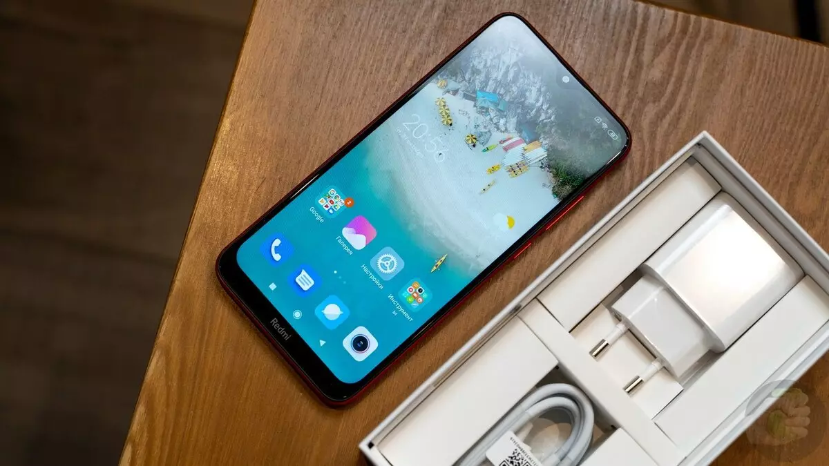 Reviżjoni Xiaomi Redmi 8a: u għal darb'oħra ultrasound sinjuri 4466_2