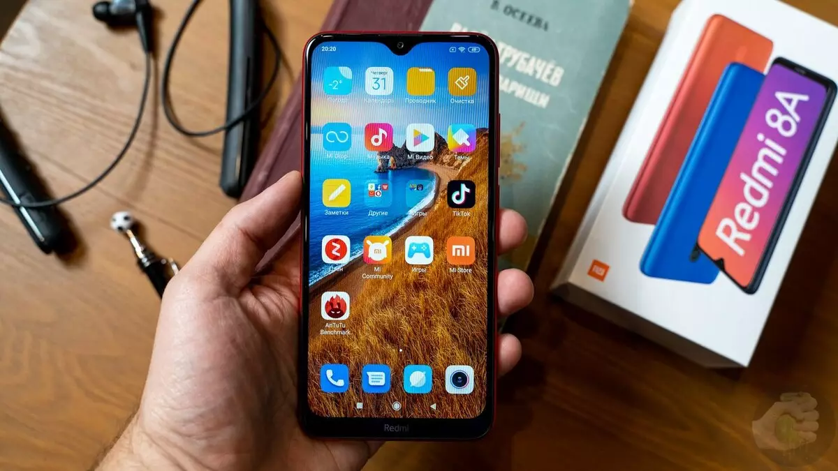 Reviżjoni Xiaomi Redmi 8a: u għal darb'oħra ultrasound sinjuri 4466_9