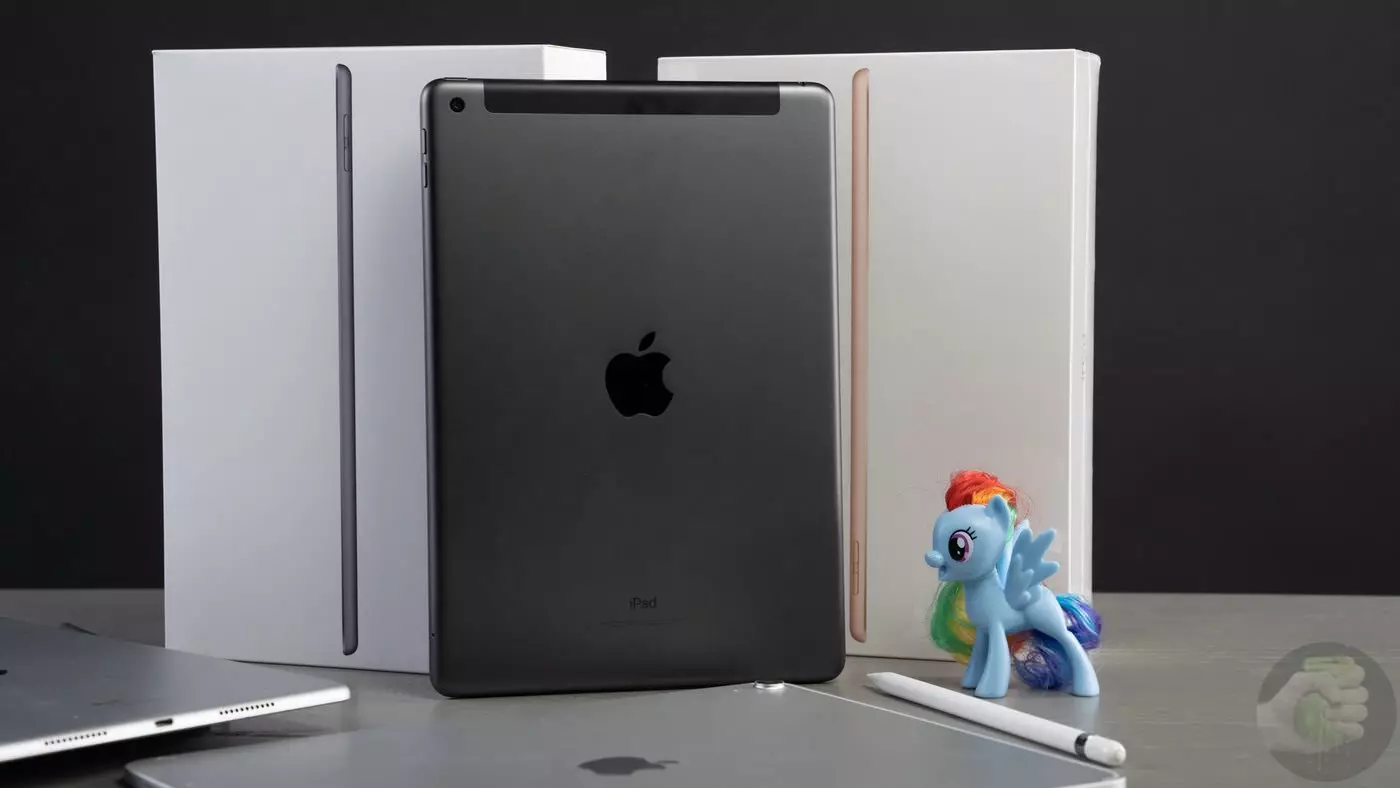 השתקפות על חדש Apple iPad 10.2 (2019) 4509_9