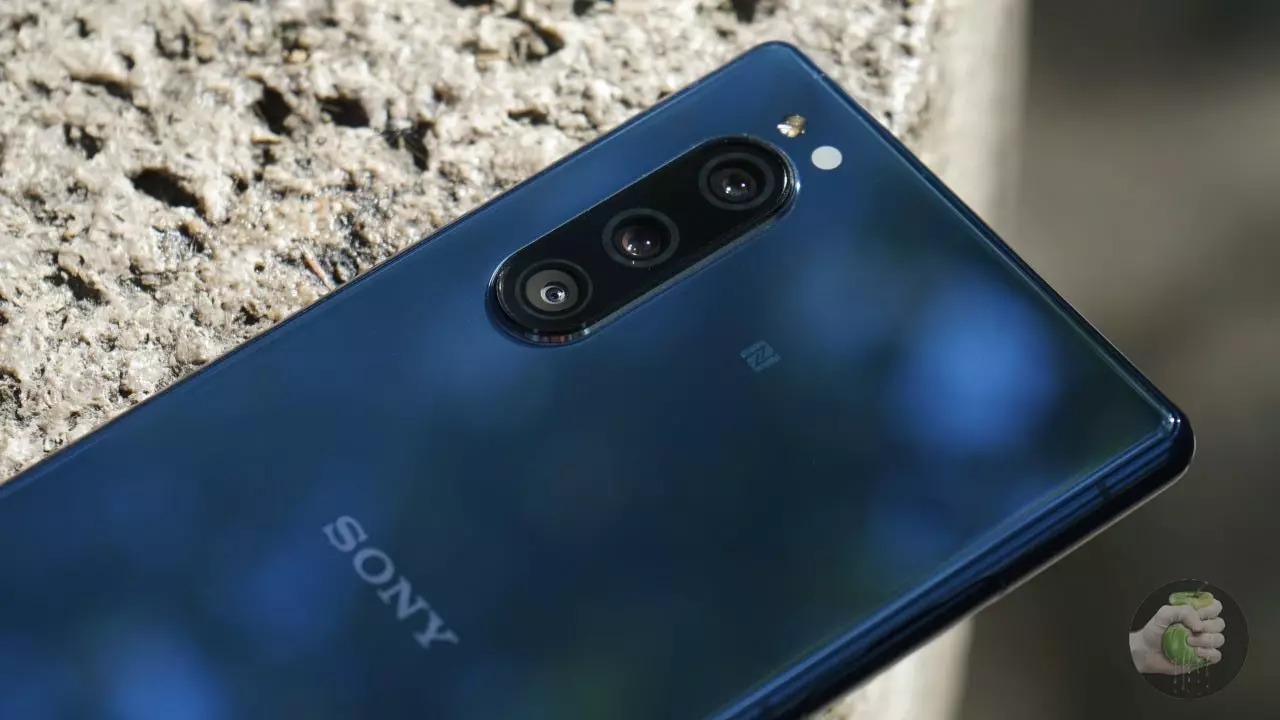 Біз Sony Xperia 5 флагманасына қарадық 4716_6