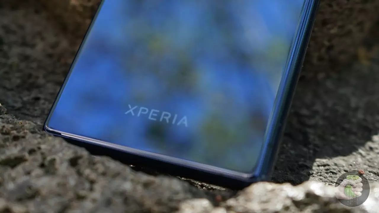 Біз Sony Xperia 5 флагманасына қарадық 4716_7