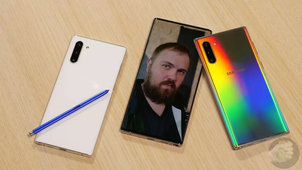 По стъпките на представяне Samsung Galaxy на: Note10 и Note10 +, тънък лаптоп и спортен часовник 4915_1