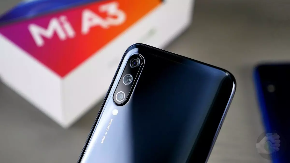 Xiaomi Mi A3 සමාලෝචනය: ඔහු පික්සෙල් නොවේ 4930_7