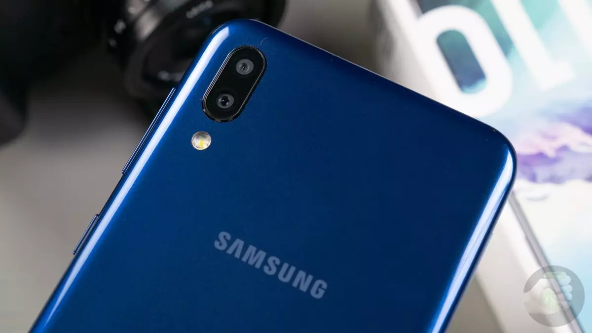 Samsung Galaxy M10 მიმოხილვა: საბიუჯეტო სტრატეგია 4940_9