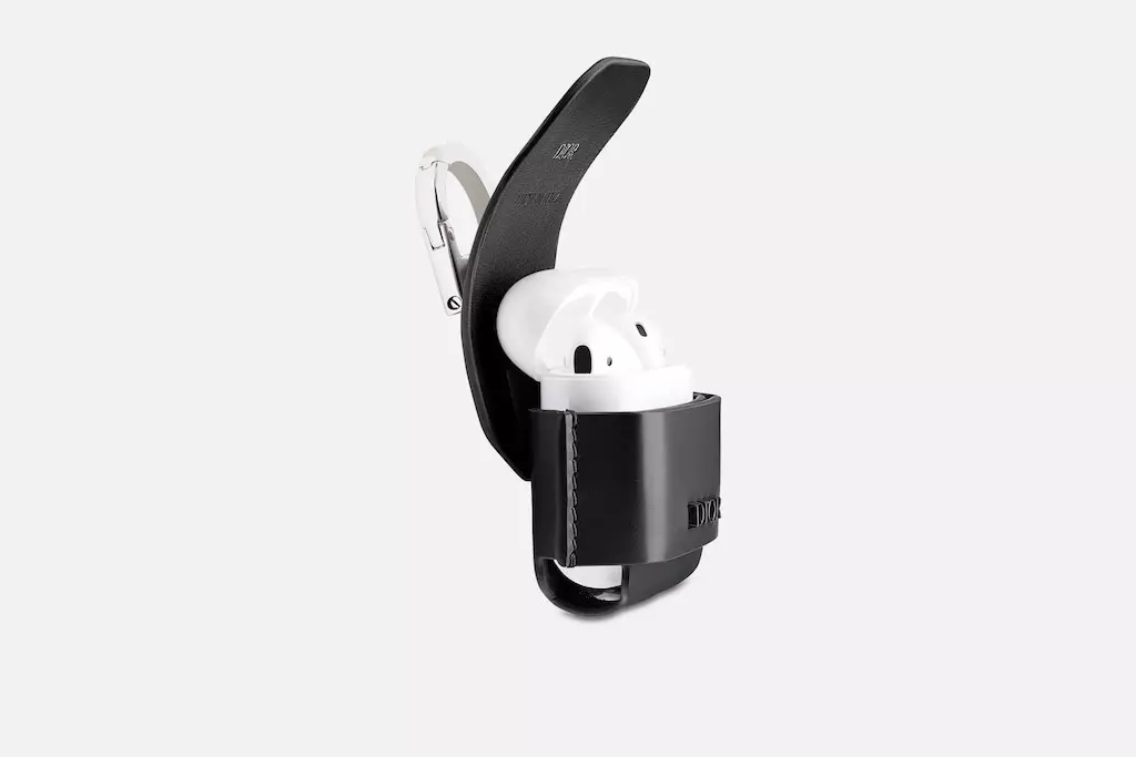 שיק מקרה דיור עבור airpods במחיר של iPhone 4982_0