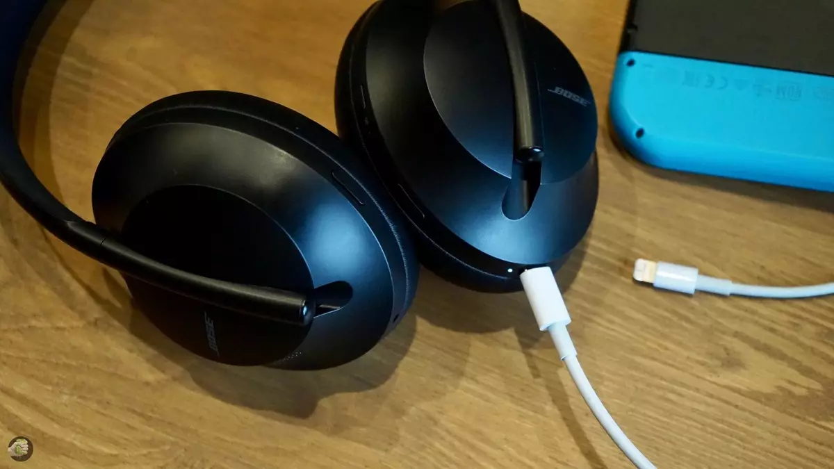 BOSE HLUISE ZRUŠENIE Slúchadlá Slúchadlá 700 5017_5