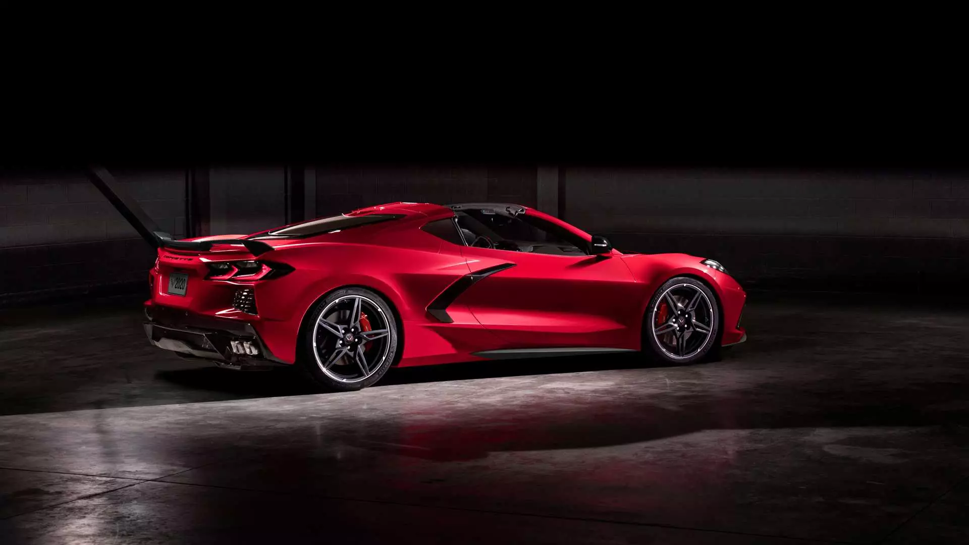 Gudang dengan Ferrari: New Chevrolet Corvette 5039_15