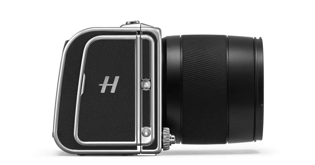 Hasselblad tiomanta do chomóradh 50 bliain ar an seomra misean 