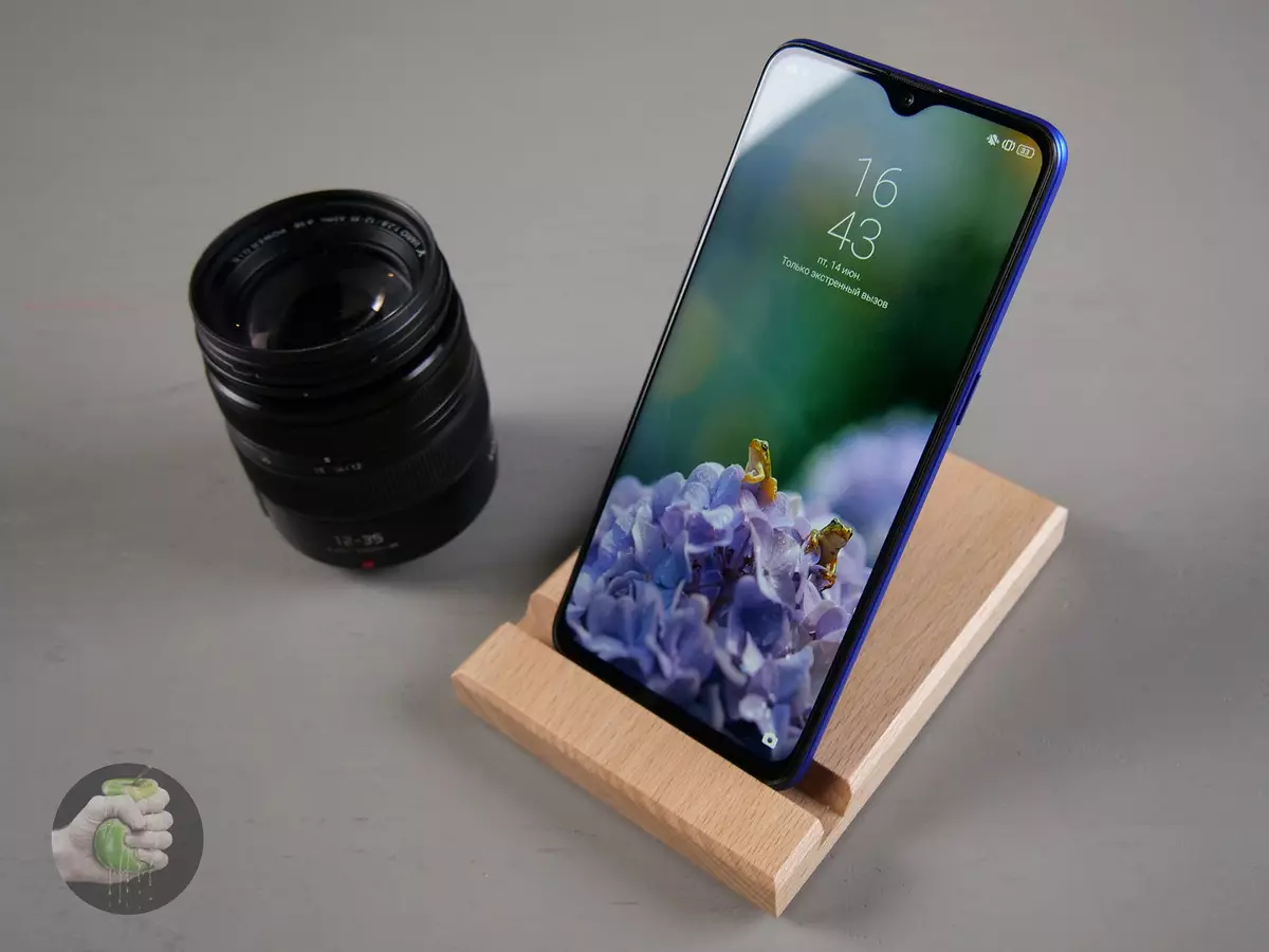 REALME 3 PRO Resinsje: poerbêst foar- en snapdragon 710 foar 16 tûzen rubles 5195_2