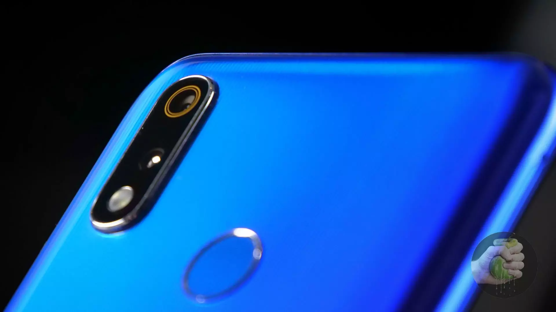 Realme 3 Pro карау: 16 мең сум өчен искиткеч фронт һәм селкенү 710 5195_4