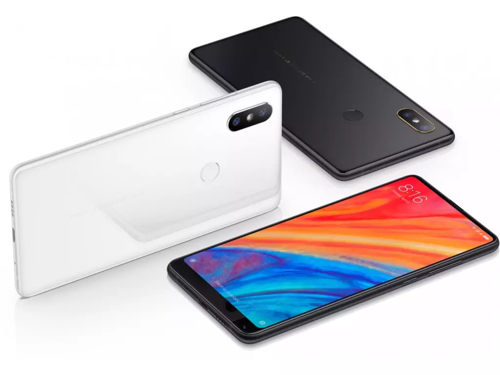 Nə flaqman Xiaomi seçmək? Biz ən yaxşı tapmaq üçün çalışırıq 5207_5