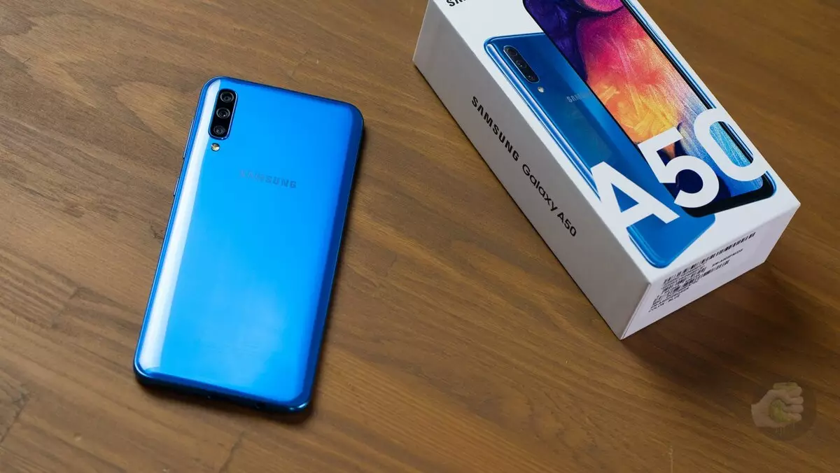 Crue ሬድሚ ማስታወሻ 7 ?! Samsung Galaxy A50 ክለሳ 5453_2