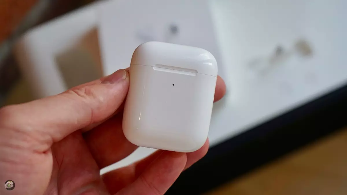 Bigarren belaunaldiko Airpods Aurikularren berrikuspena 5482_6