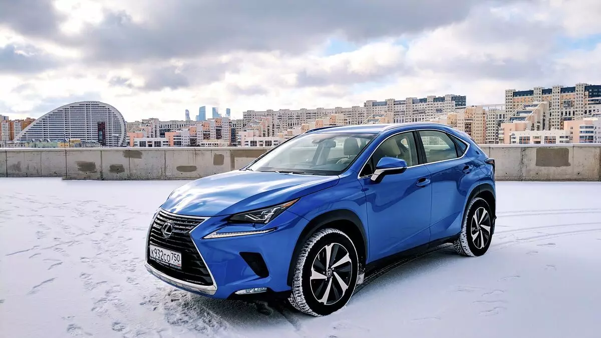 Wylsadrive: Lexus NX 300 တွင်စီးနင်းပါ။ 5492_0