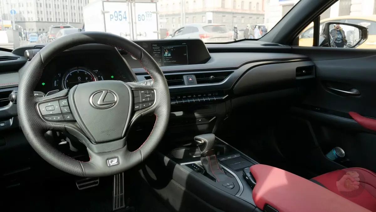 Wylsadrive: Lexus UX haqqında yaz gətirdi 5509_12