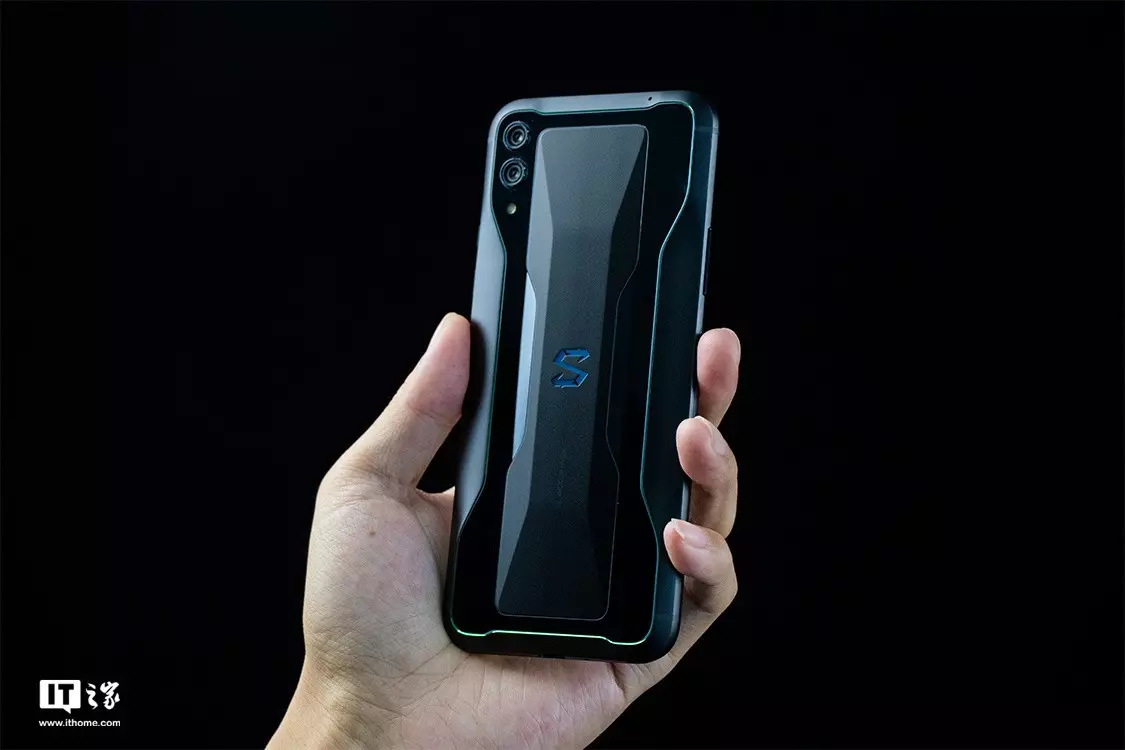 Xiaomi Black Shark 2 - Gamer ၏အိပ်မက်သည်ဒေါ်လာ 480 ဖြင့်အိပ်မက် 5526_6