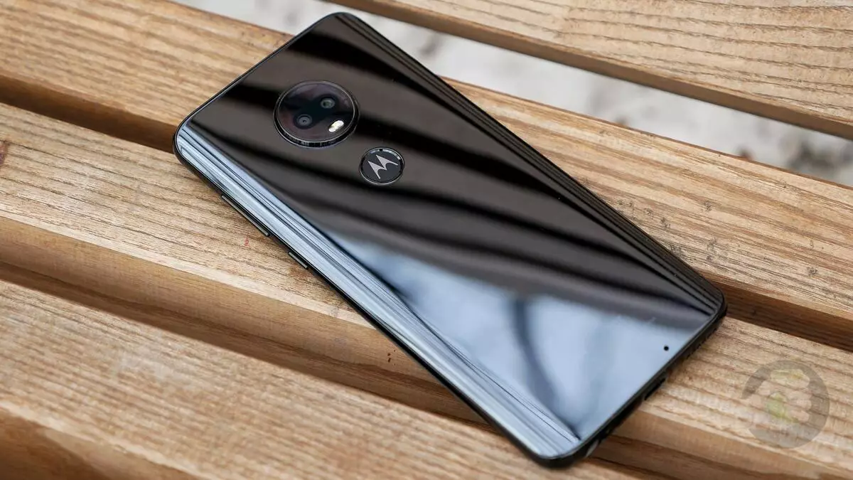 Motorola Moto G7 felülvizsgálat: Kemény mód a sikerhez 5588_3