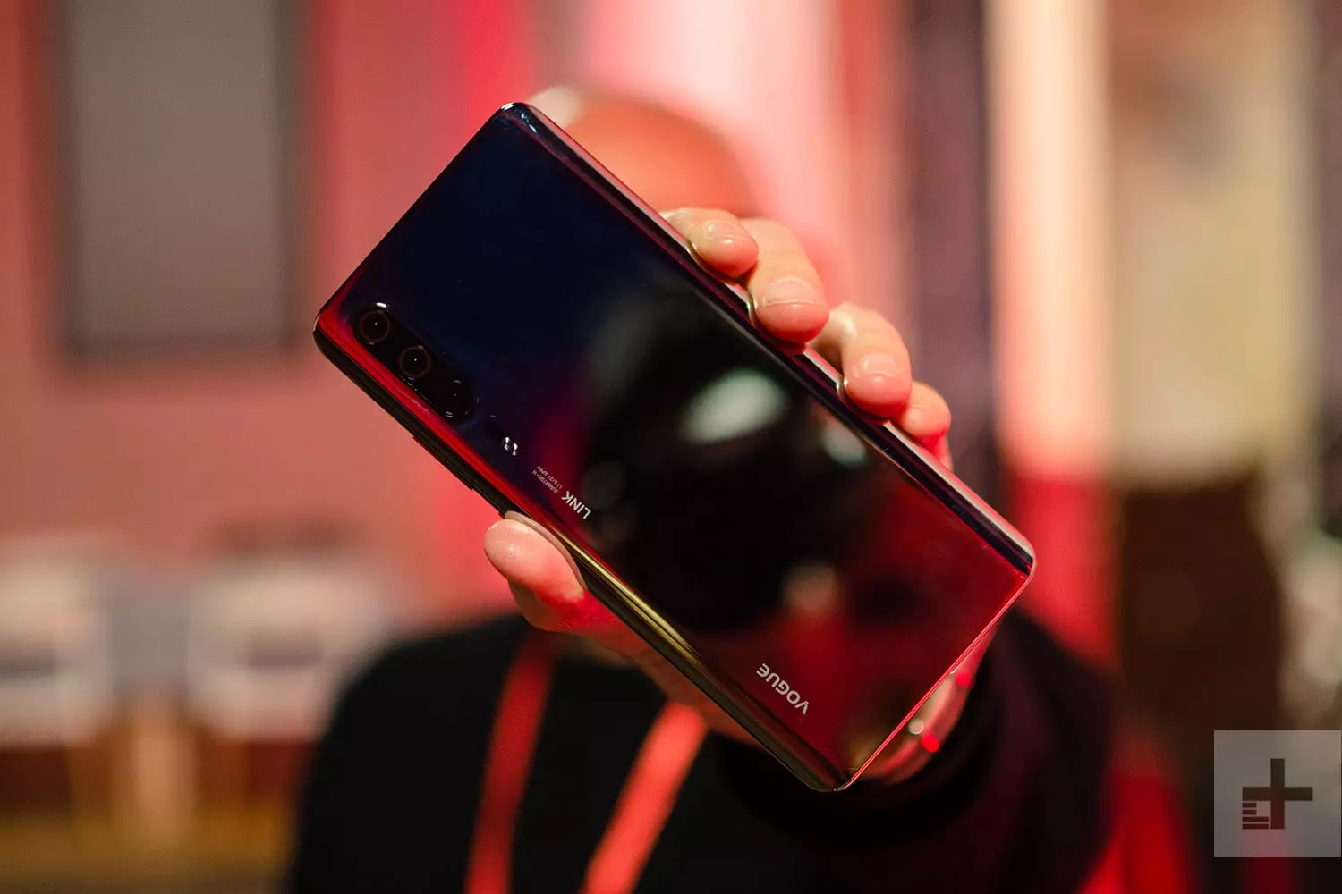 Huawei P30 ப்ரோ வழங்கல் முன் ஒரு மாதம் எரிகிறது 5607_4