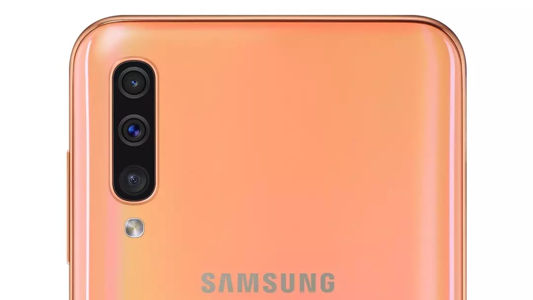 Samsung Galaxy A30 ug A50: Bag-ong Matahum nga Tunga nga Klase 5618_3