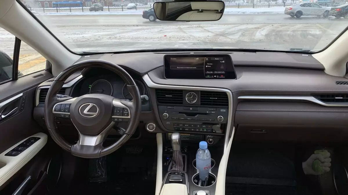 Wylsadrive: зімовы ўтульнасць з Lexus RX300 5699_3