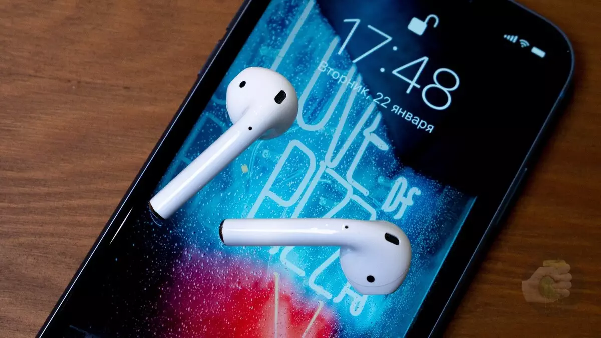 Столе Airpods. Како да најдете слушалки 5731_6