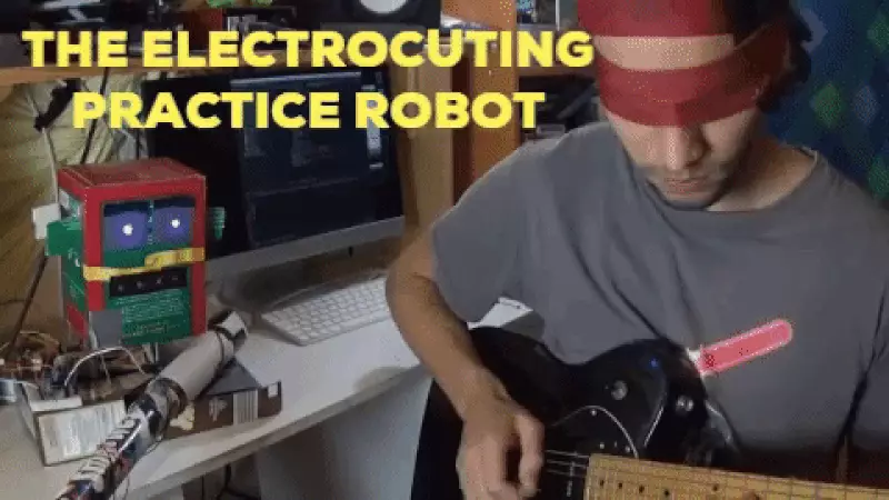 Ten robot nauczy cię grać na gitarze. Electroschoker. 5832_1