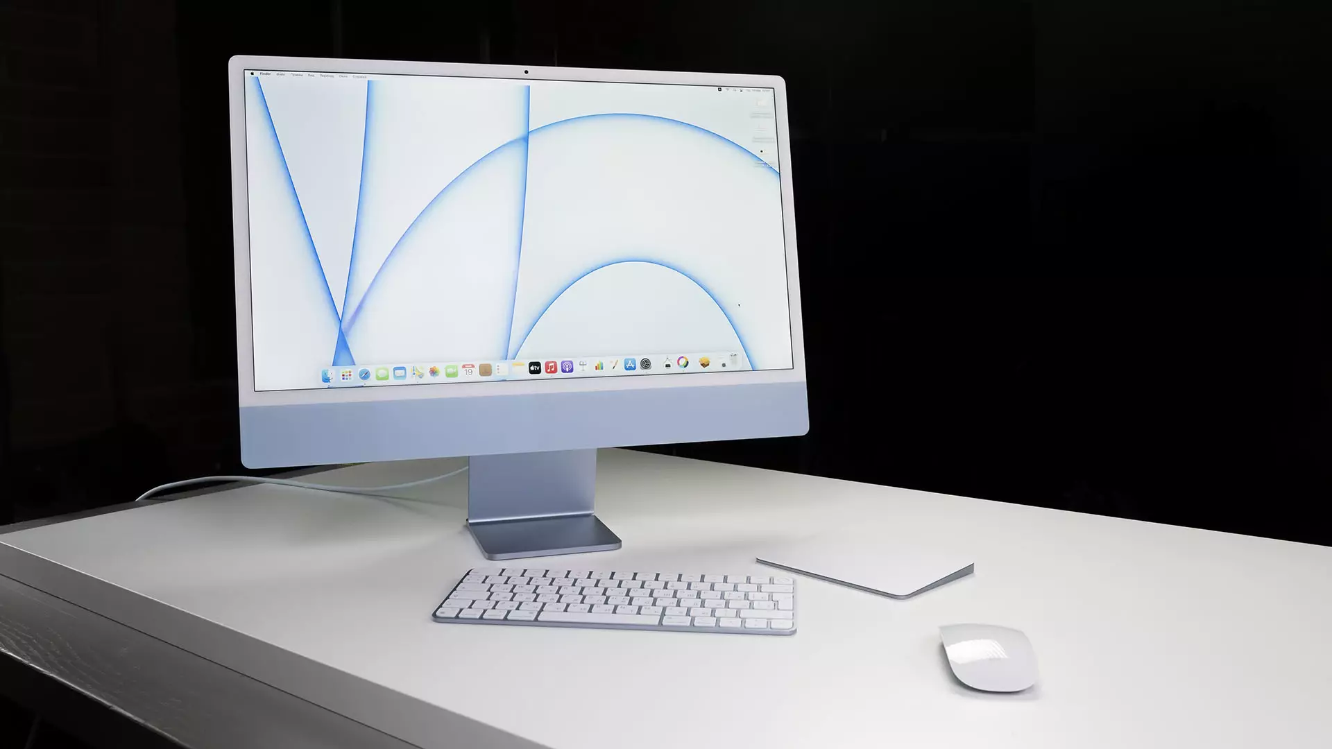 "เขาเอนตัว": iMac บางคนมาพร้อมกับขาที่ชำรุด