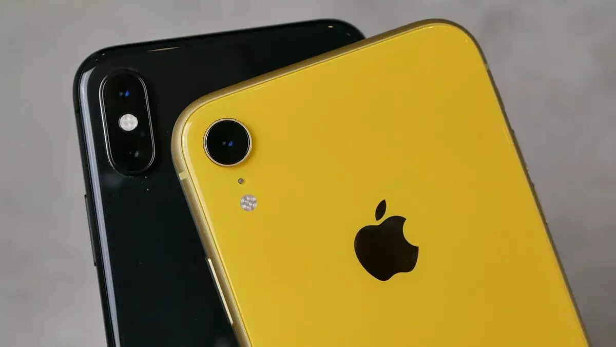 Hal poé: bisi Apple lila-tunggu pikeun iPhone XR 5899_1