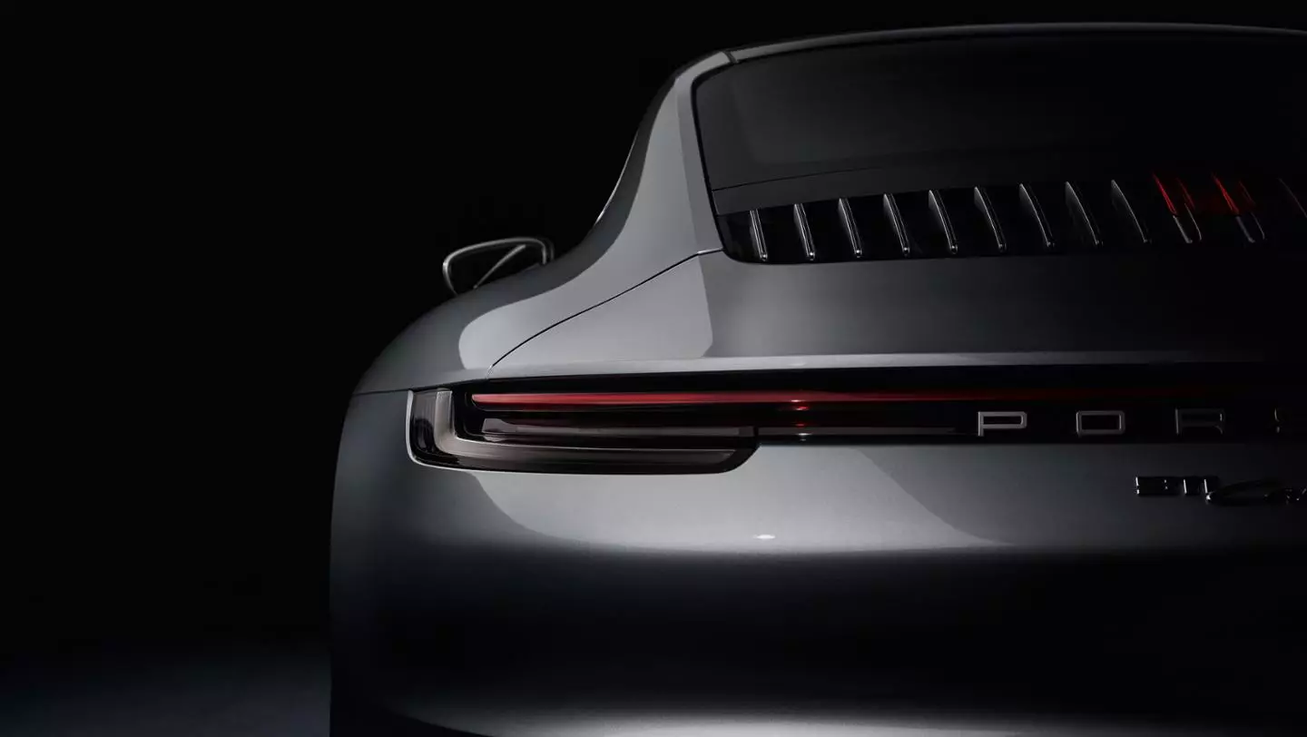 Sustainably, orgasmo é possível: novo Porsche 911 lançado 5934_3