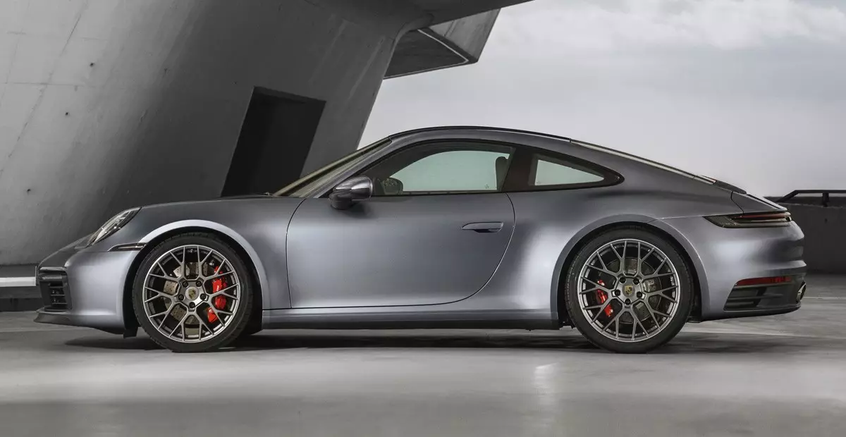 Sustainably, orgasmo é possível: novo Porsche 911 lançado 5934_6