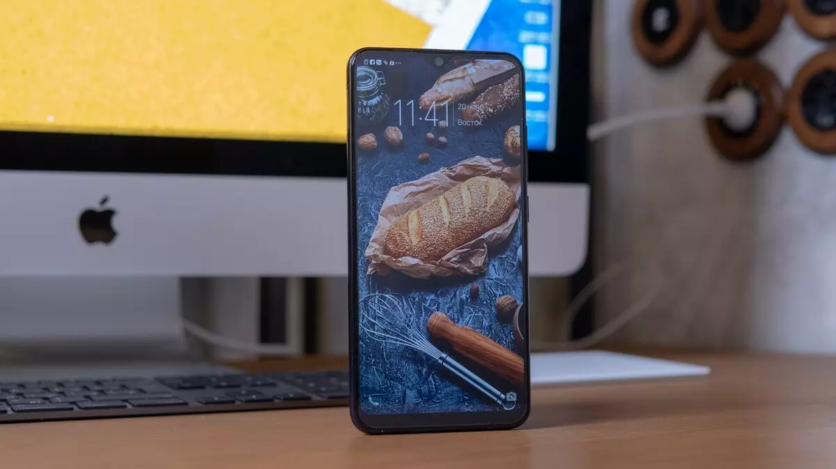 Vivo Y95 جائزہ: فیشن میں فیشن میں 5977_0