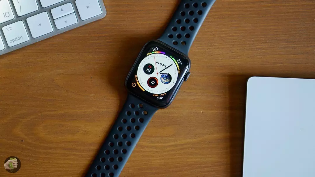 Sheremetyevskaya Custom sẽ trả cho Apple một loạt tiền do nhiệm vụ trên Apple Watch 6001_0