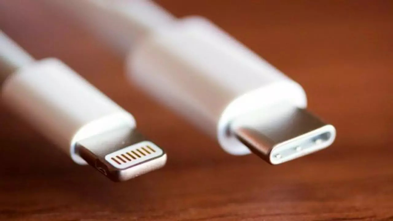 Ua tatala e le Apple se capging cable mo Apple Matamata ma USB ituaiga-c 6126_0