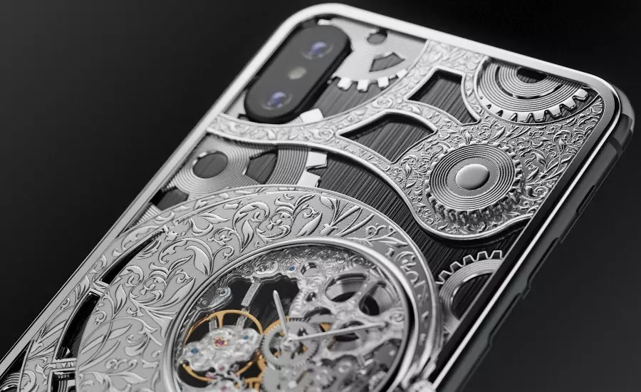 Caviar introduserte iPhone XS med mekanisk klokke 6138_2