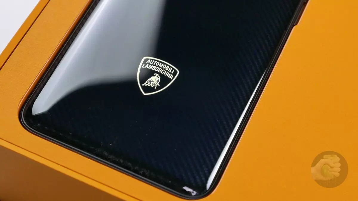 Фотораспаковка OPPO Find X Lamborghini Edition 6268_5