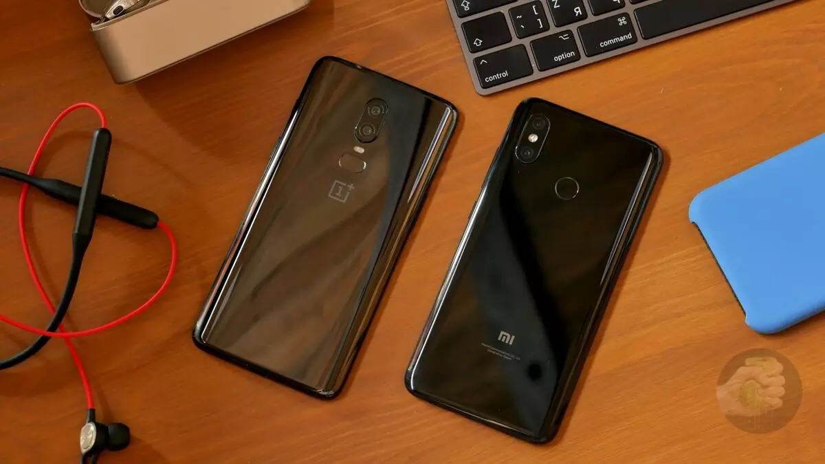 Batalo de ĉinaj flagŝipoj. Xiaomi mi 8 kontraŭ OnePlus 6 6279_2