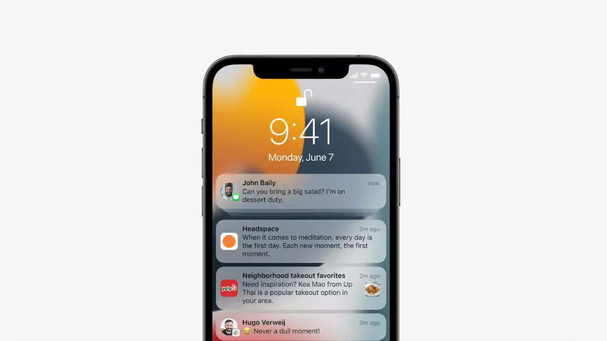 Прадстаўлена iOS 15