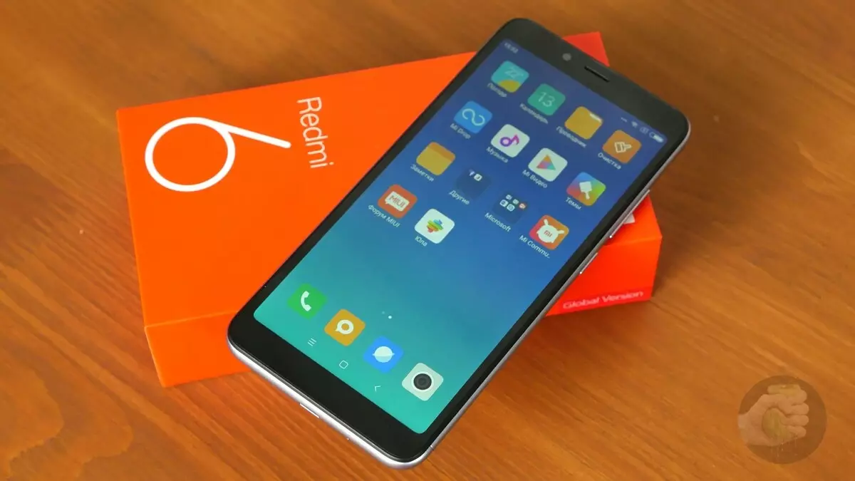 Минимална преглед. Разопаковайте Xiaomi Redmi 6 6664_2