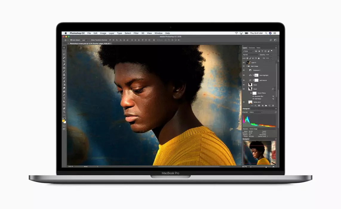 Apple Updated MacBook Pro: Moc, Truetone i Ciche Keyboards 6675_5