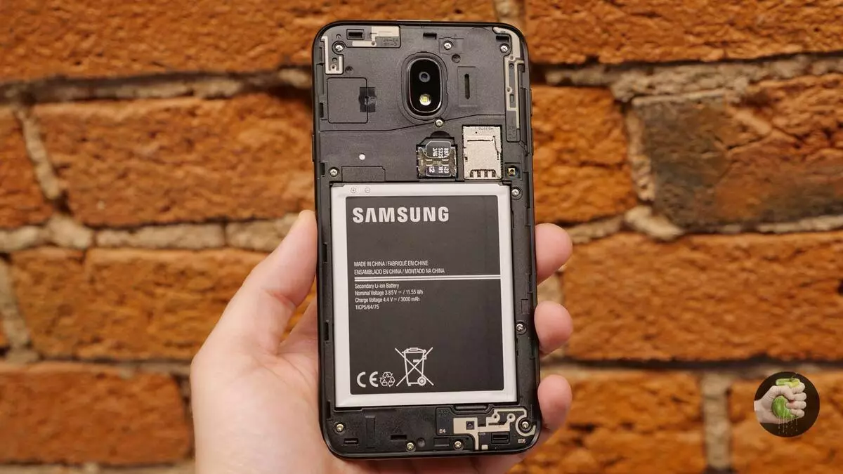 Samsung Galaxy J4 (2018) Resinsje: De keunst fan gierigens 6731_6