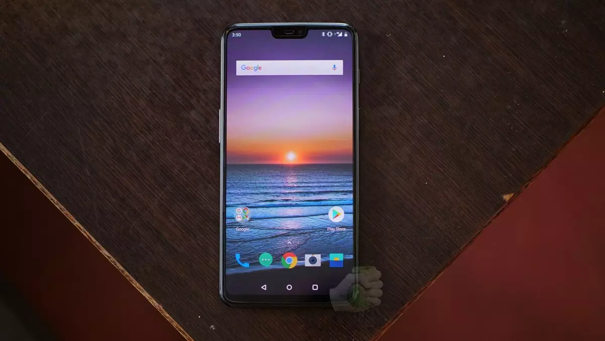 Ukubuka konke nge-OnePlus 6: Inkinga yokudala 6761_3