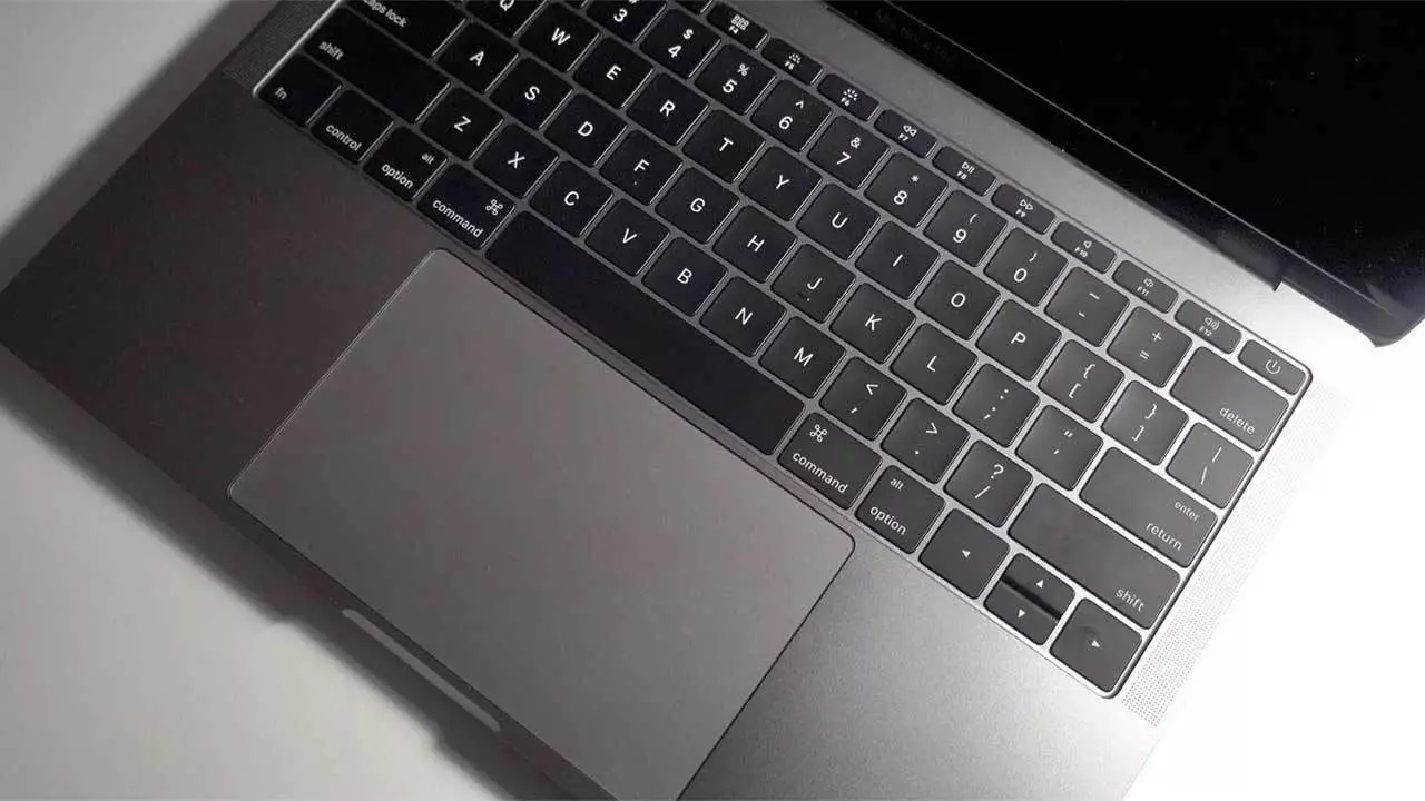 Apple erkannt de Problem mat Keyboards an MacBook 6788_0