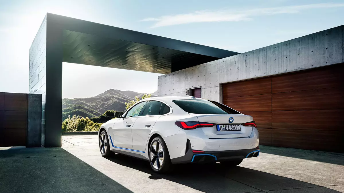 Photosost: elektrikli BMW I4'in 