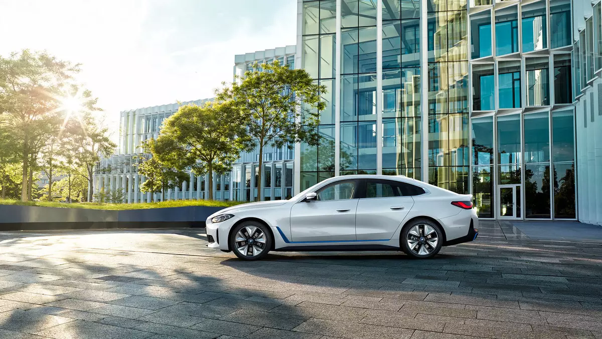 Photosost: elektrikli BMW I4'in 