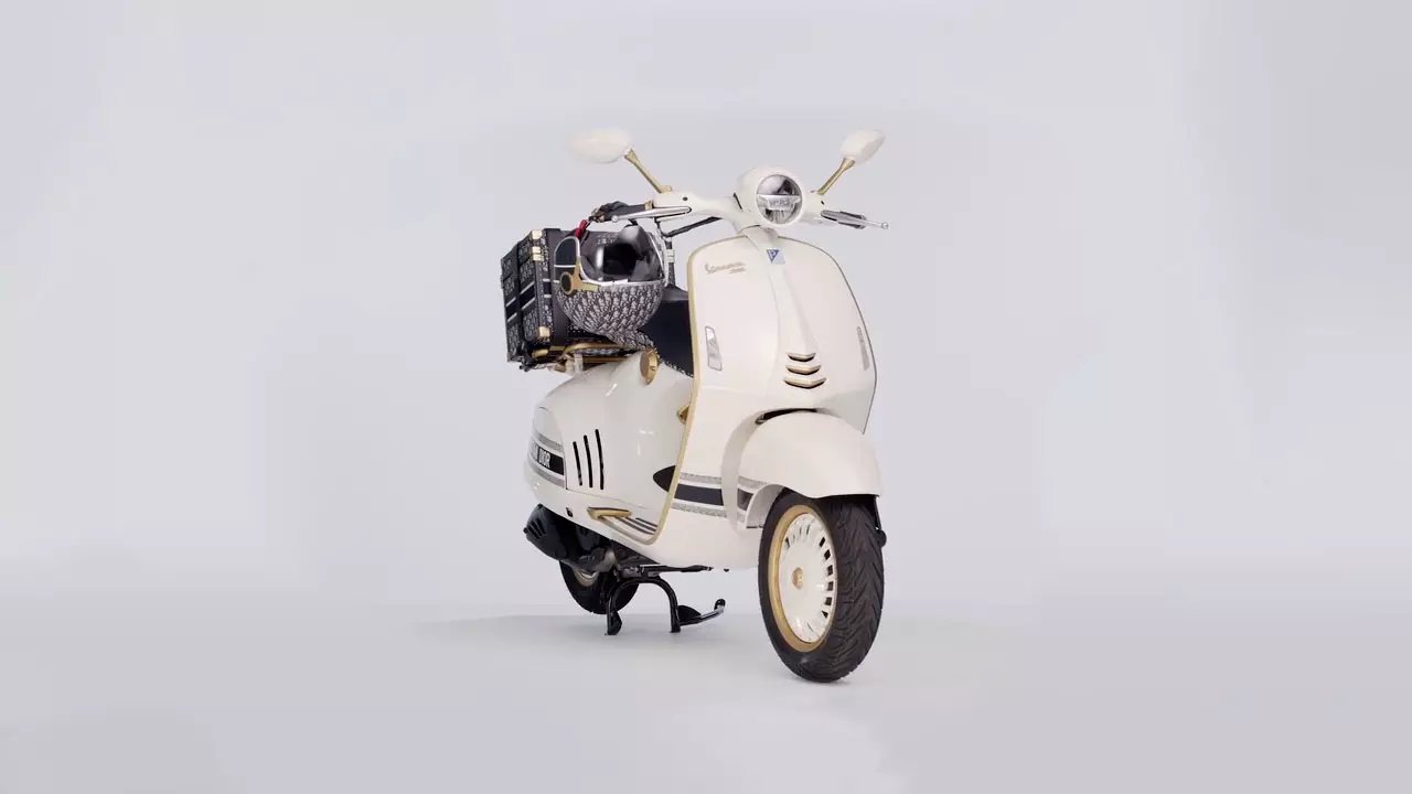 Ìyá ti ọjọ: arosọ ti nope ti Vespa, ti a ṣe ni ifowosowopo pẹlu Dior 706_0