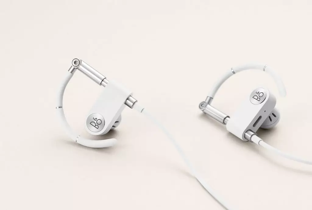 Turiness: ہیڈ فون بنگ اور Olufsen Earset. 7103_3