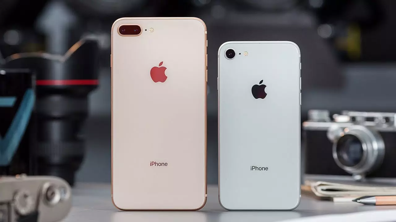 Gusimbuza ecran kuri iPhone 8 muri serivisi zibumoso biganisha kubibazo 7248_0